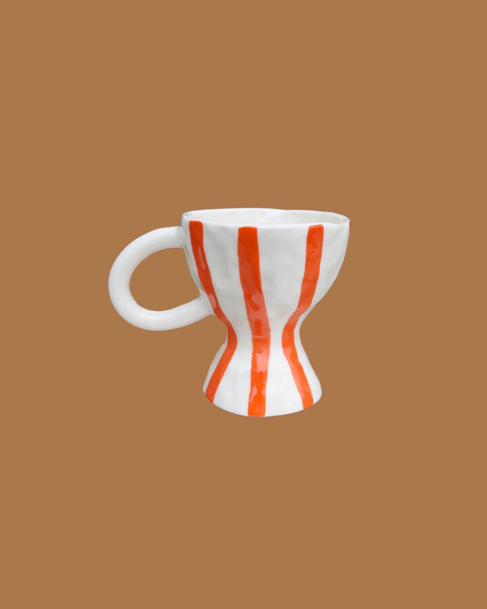 STRIPES handshaped puodeliai - MenoMaterija.lt